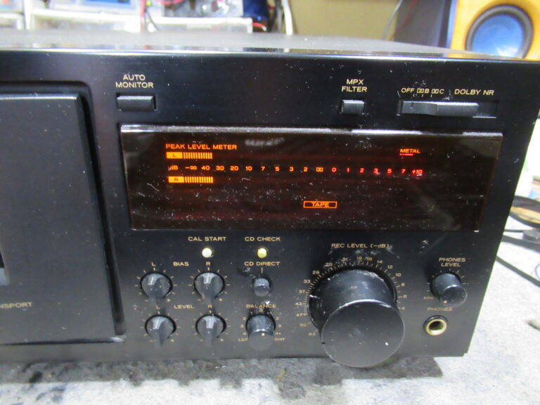 TEAC V-5000 ケーブルの挟み込みによるショート – Audiolife － Enjoy your audio life!!